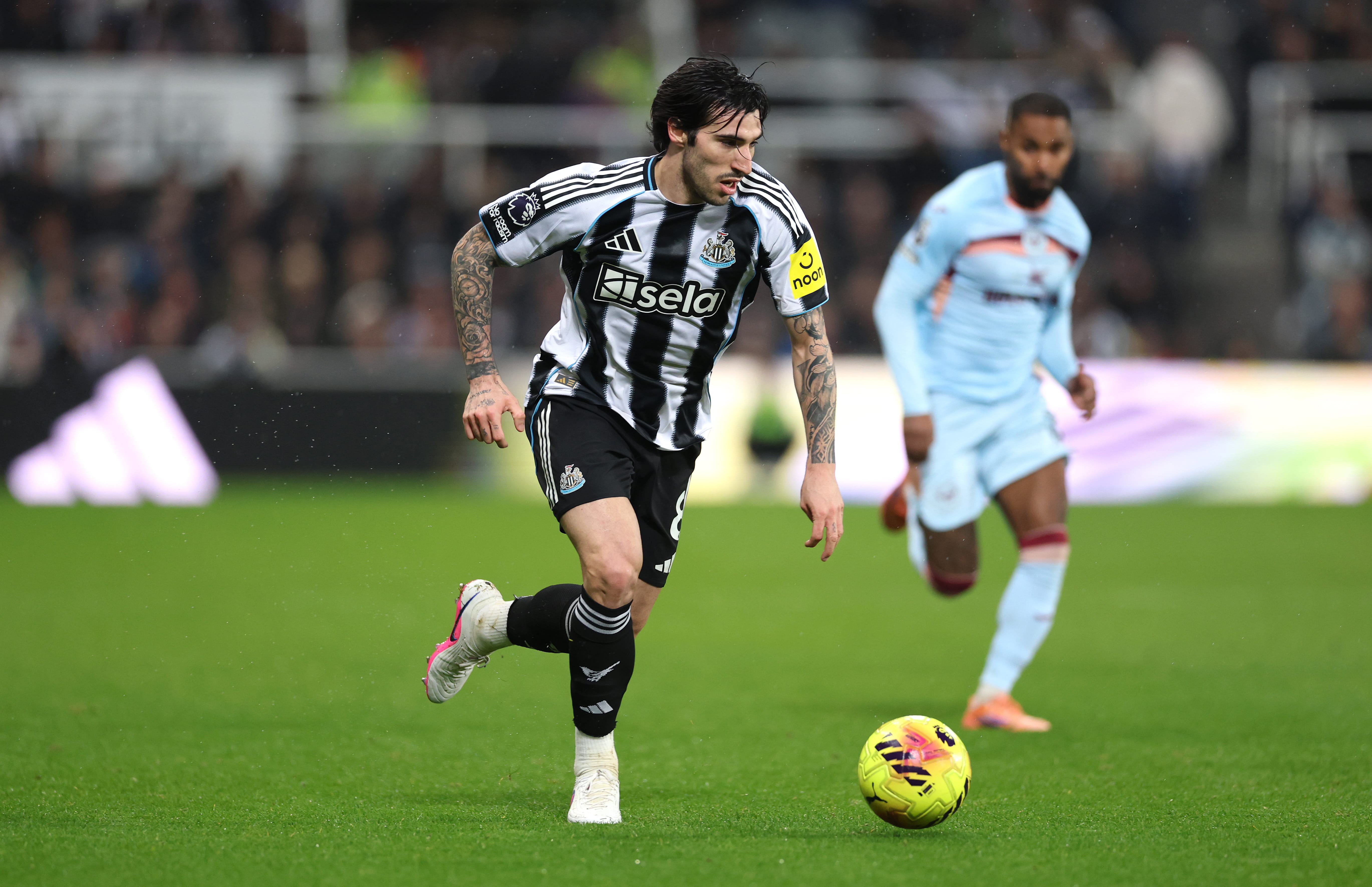 Newcastle Set £100m Asking Price for Sandro Tonali Amid Arsenal, Man ...